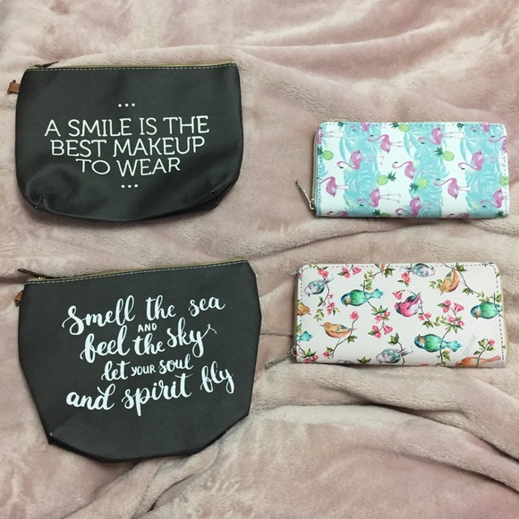 Bags | Wallets And Makeup Bags With A Freebie | Poshmark